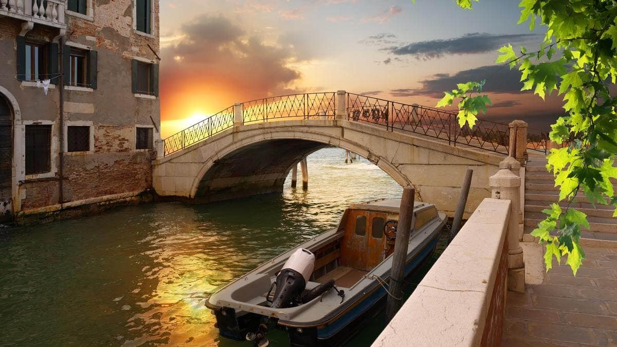 Famous Bridges In Venice You Must See And Cross