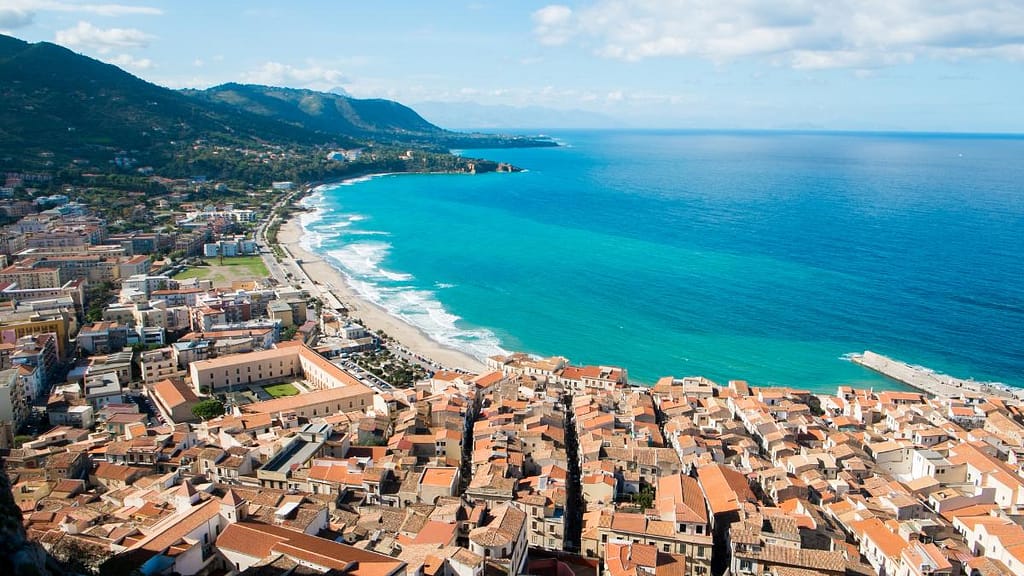 20 Most Beautiful Coastal Towns In Italy