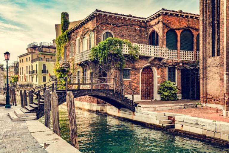 Famous Bridges In Venice You Must See And Cross